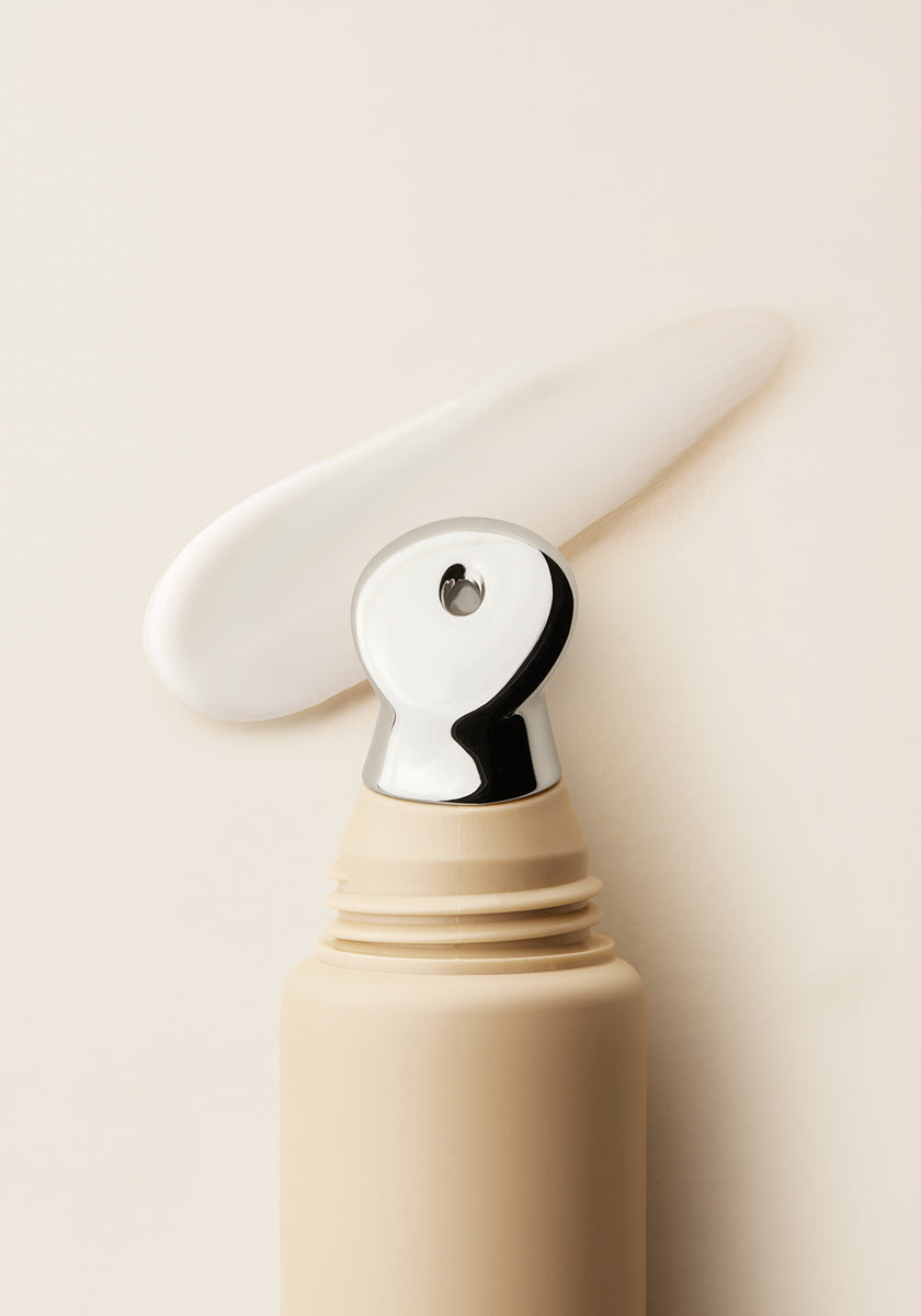 ブライテスト ディファイニングアイセラム